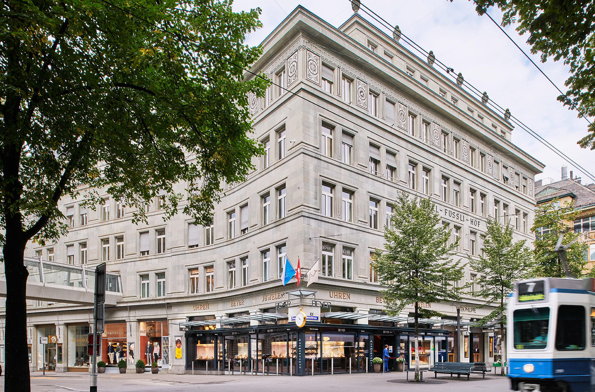 Beyer Chronométrie – старейший часовой магазин Швейцарии. PandaTells.com