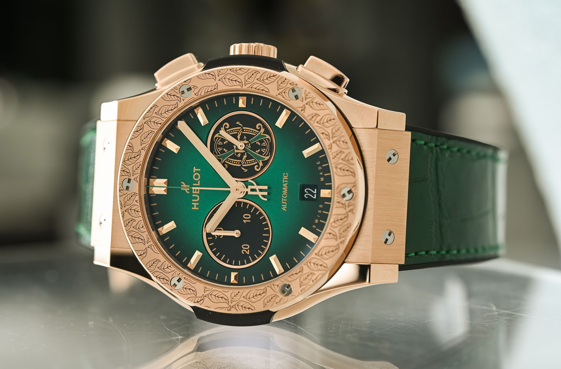 Hublot Classic Fusion Chronograph Arturo Fuente King Gold. PandaTells.com