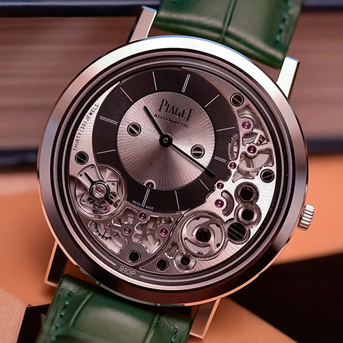 Piaget Altiplano Ultimate Automatic 910P. PandaTells.com